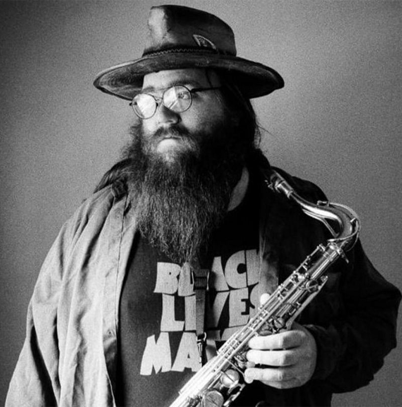 ทำความรู้จัก “Saxsquatch” บิ๊กฟุตสุดเท่ที่กระทำความฟังก์ ลั่นไปทั้งป่า ...