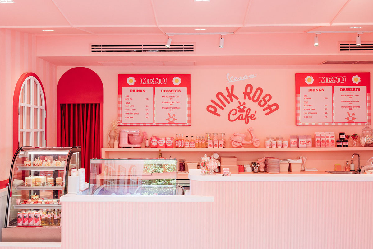 ท่องโลกสีชมพูกับจุดเช็กอินใหม่ใจกลางทองหล่อ กับ ‘Pink Rosa Café’