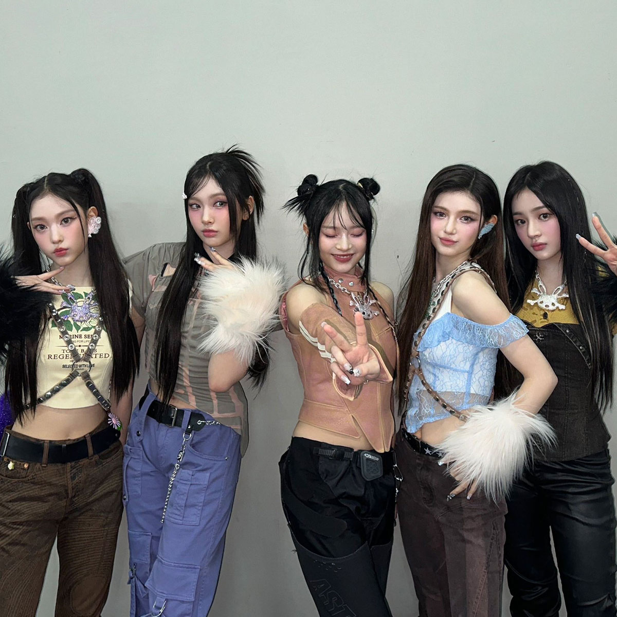 THINK THING: สุดยอดศิลปินที่ได้รับรางวัล แดซัง จากงานประกาศรางวัล 2023 AAA