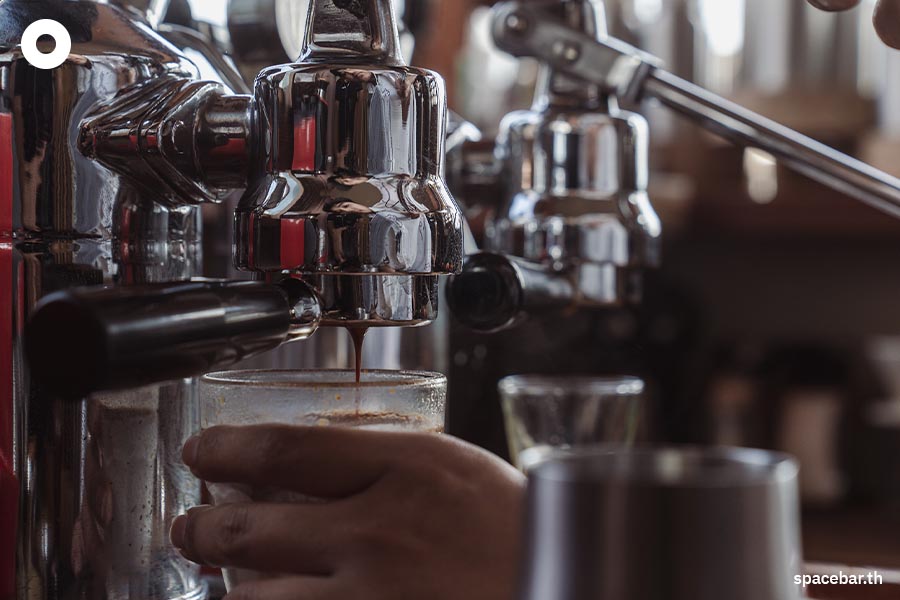 Photo Story: สัมผัสความกลมกล่อมจากเมล็ดกาแฟคั่วหอมกรุ่น ริมทะเล ณ DRIP ...