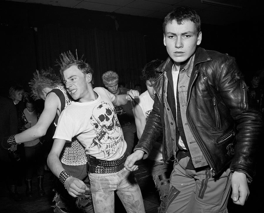 ประวัติความเป็นมาของ ‘MOSH PIT’ วัฒนธรรมใส่กันยับของชาวเมทัล!